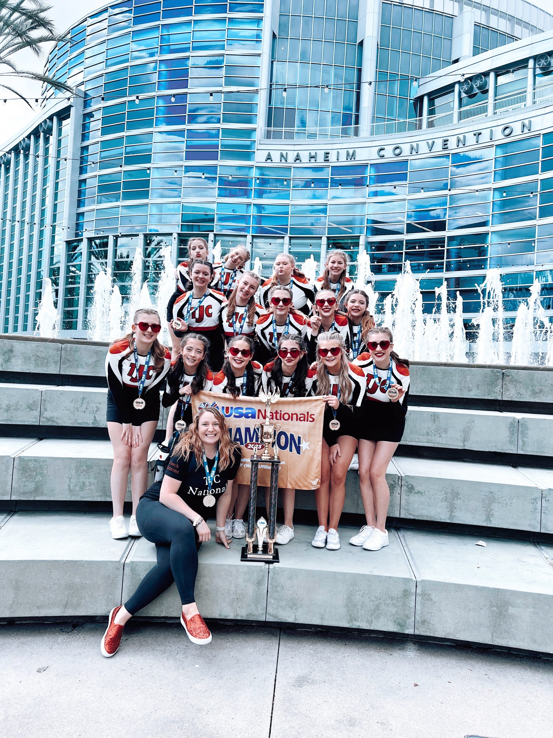 Thurston’s junior cheer wins Nationals - The Chronicle