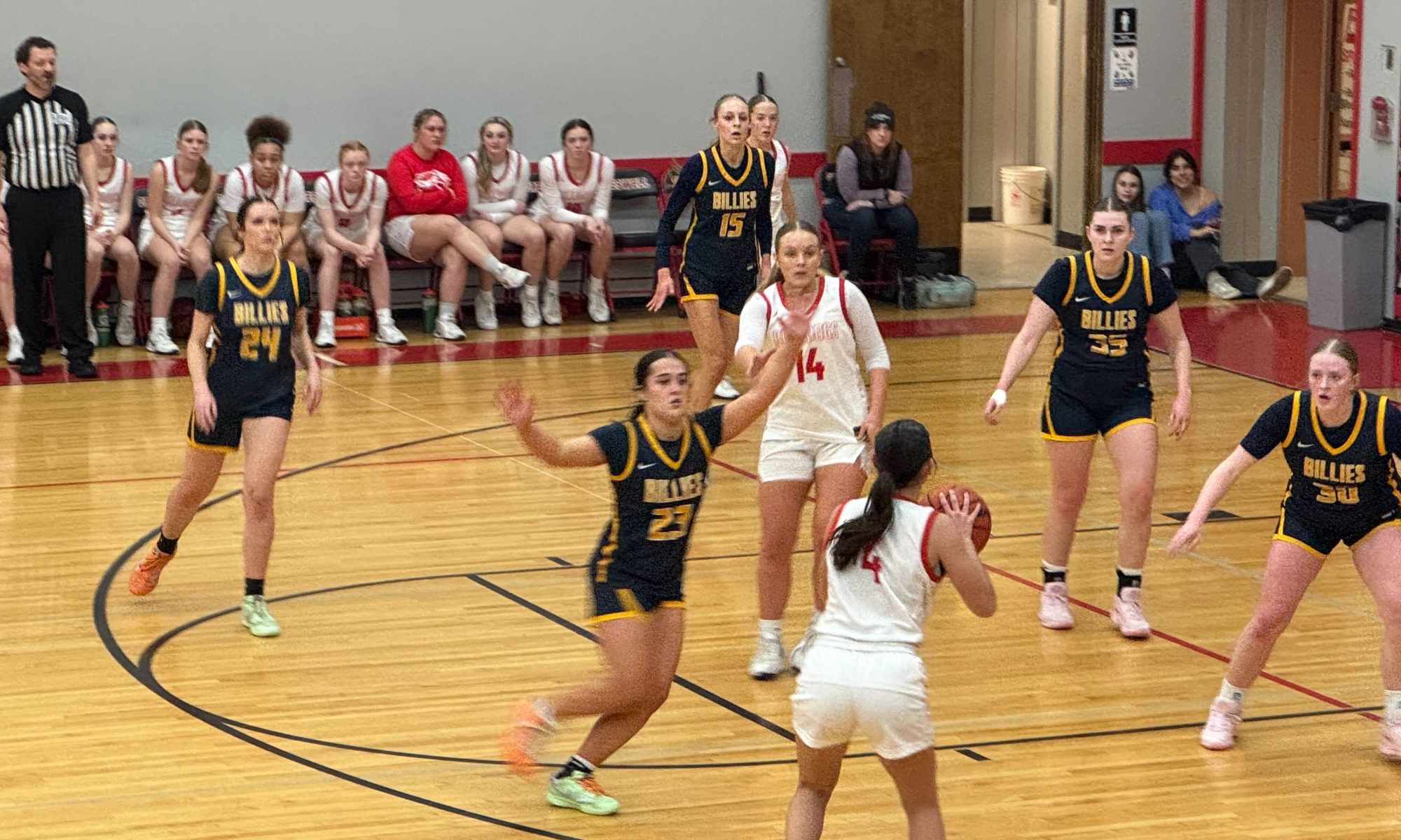 Pleasant Hill girls avenge loss against Bulldogs, continue roll - The ...