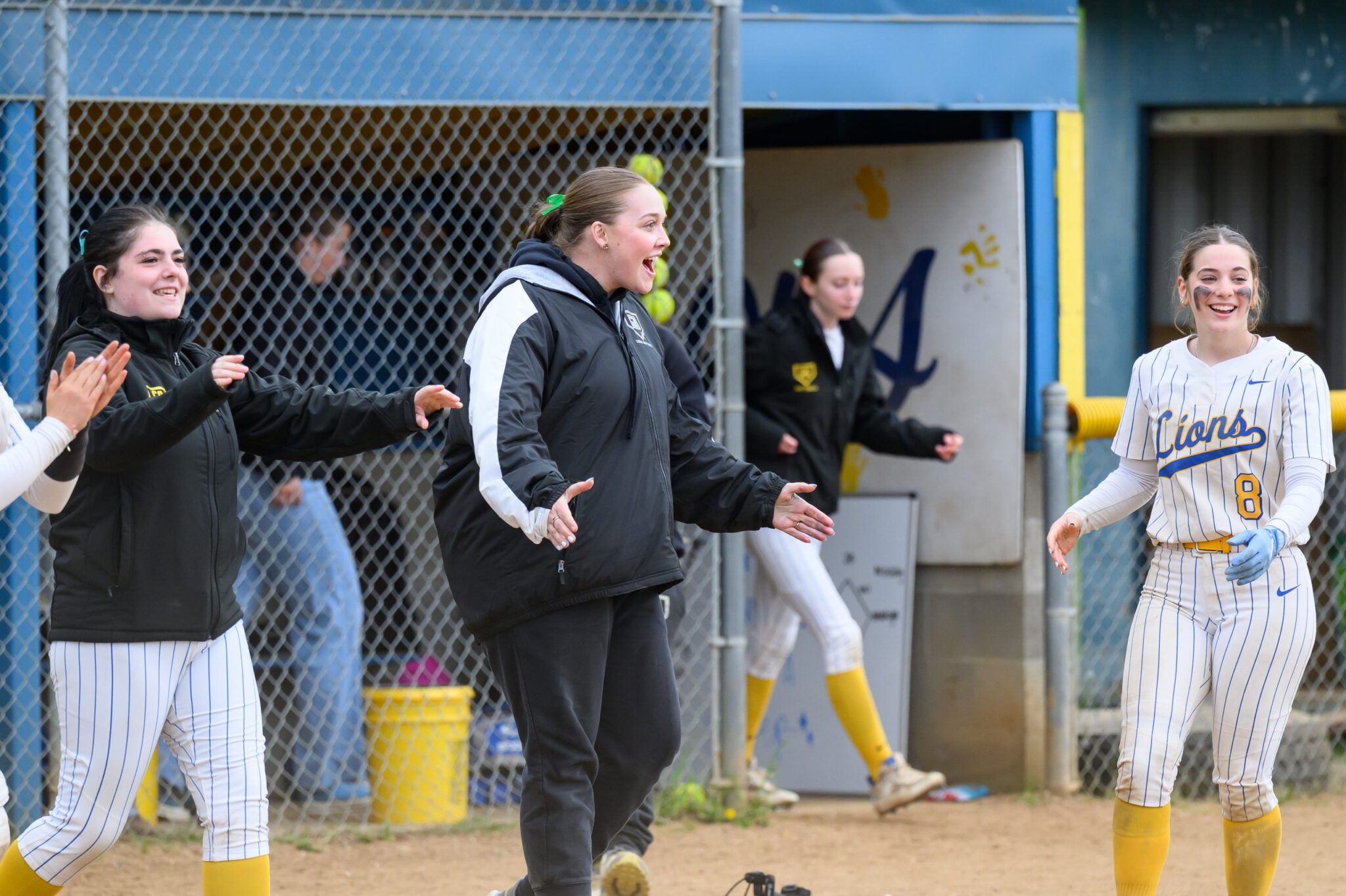Softball Previews - The Chronicle